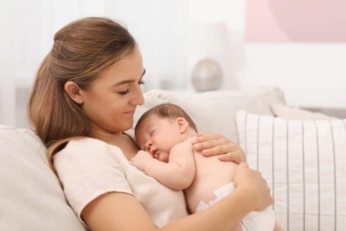 Comprendre le Biological Nurturing : Une révolution dans l’allaitement ...